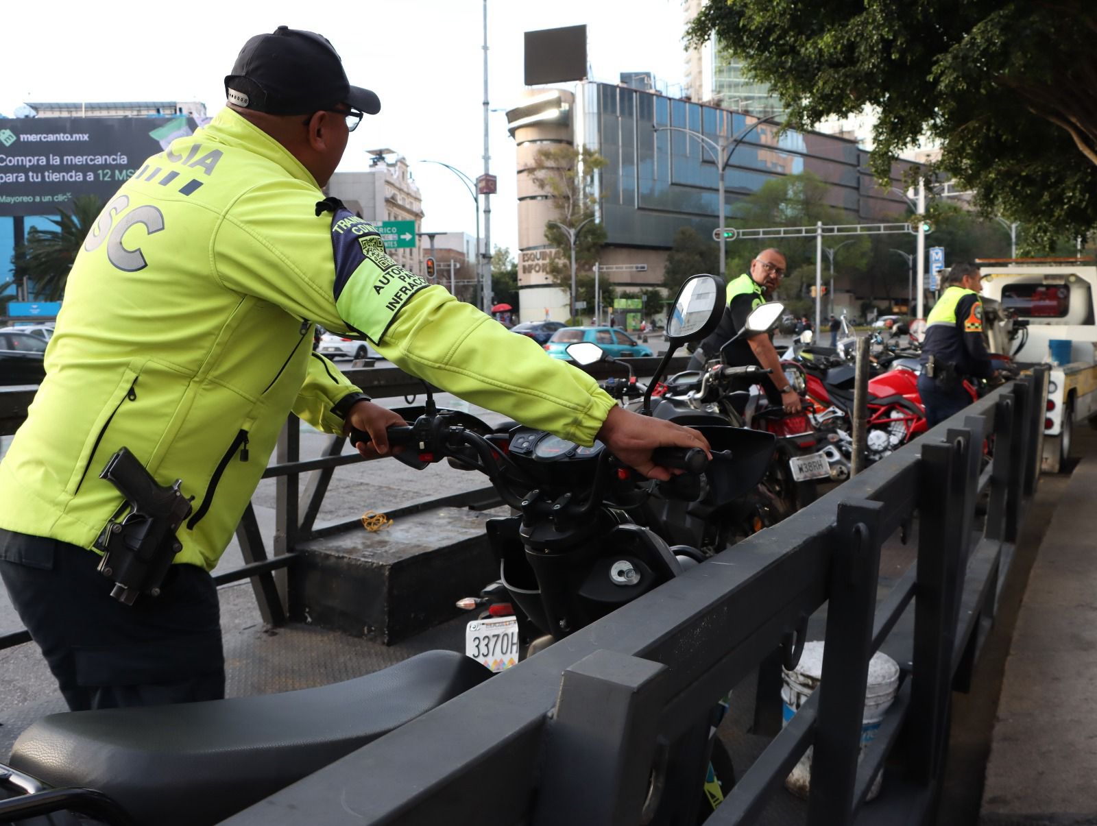 BOL: INICIA SEMOVI EXPEDICIÓN DE VALES PARA LA ENTREGA DE CASCOS ... BOL: INICIA SEMOVI EXPEDICIÓN DE VALES PARA LA ENTREGA DE CASCOS ...